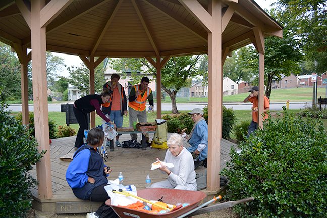 Bristol's Watch Out For Litter Crew - Keep Virginia Beautiful